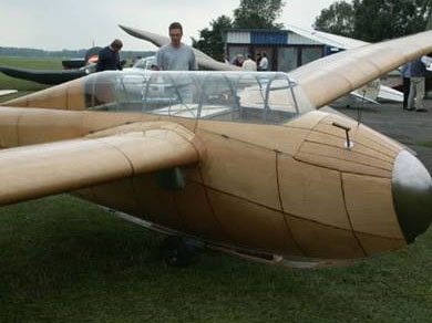 Kranich: Radio and Servo Installation